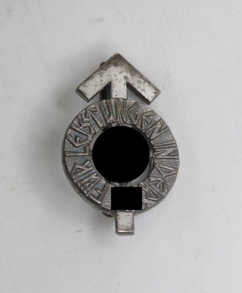 16 MM Miniatur HJ Leistungsabzeichen in Silber, Hst. RZM M1/34 (Karl ...