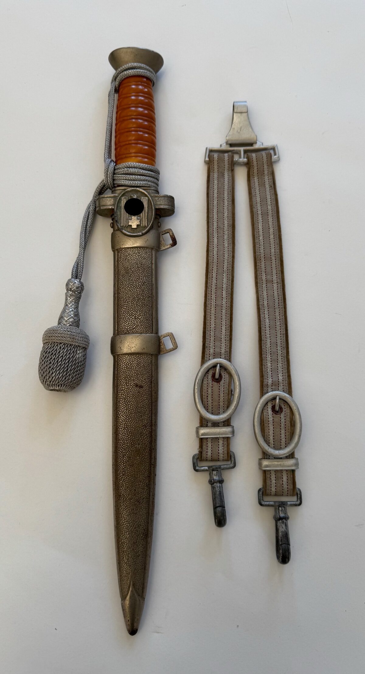 Deutsches Rotes Kreuz (DRK), Dolch für Führer mit Portepee und Gehänge ...